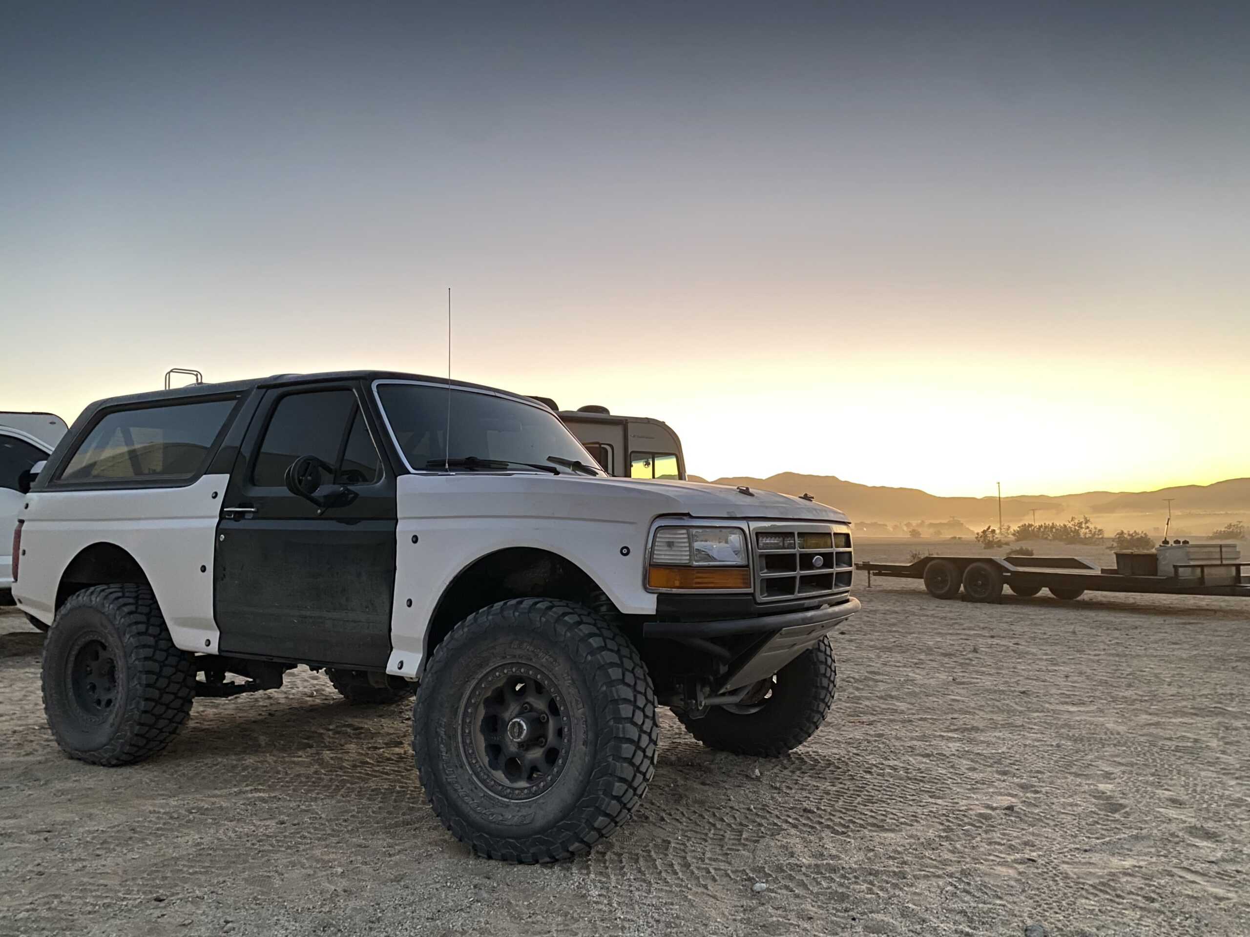 1993 Ford Bronco – River Rigs USA
